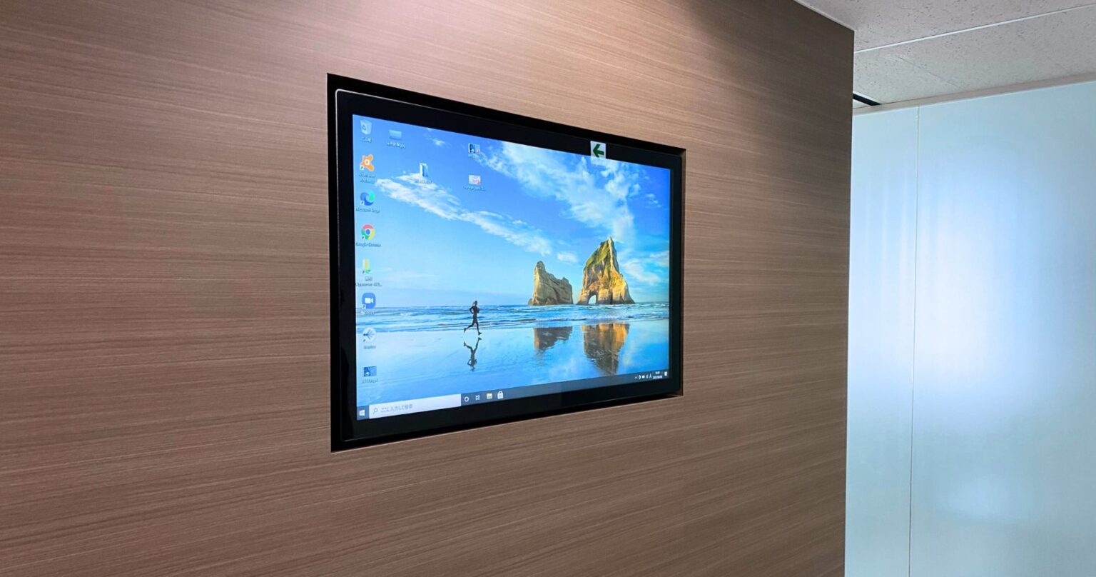 デジタルサイネージの屋内壁面設置工事（設置工事業者様向け） | ヤマトサイネージ